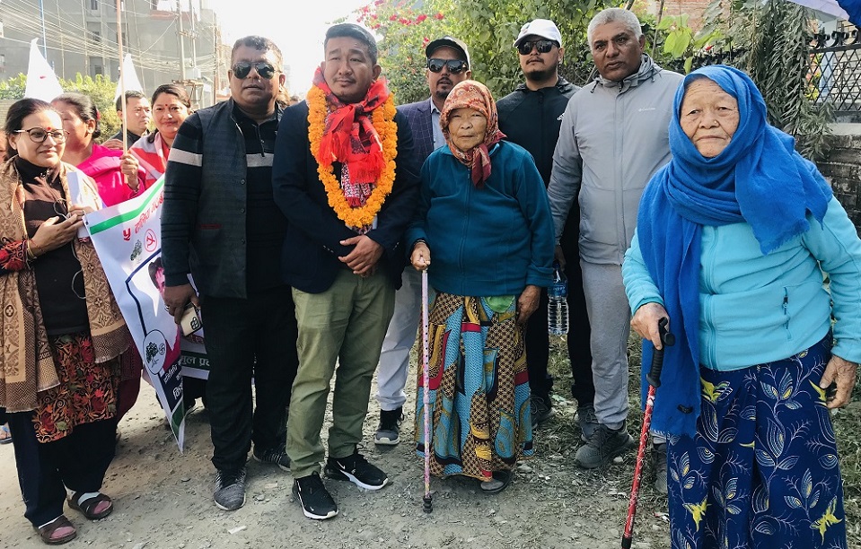 उम्मेदवार दिपक ‘माइला’ को घरदैलो | GandakNews